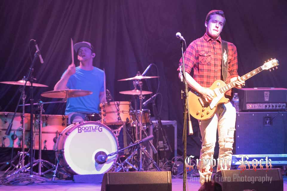 Thomas Rhett heats up New York with Southern Charm 2-28-15 - Cryptic Rock